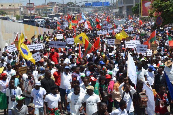 Início - UNITA - ANGOLA